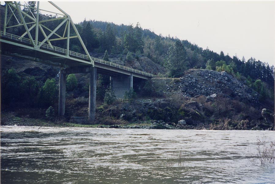 Locations Hub - Hellgate Bridge - Grants Pass