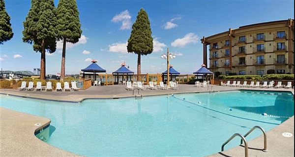 Locations Hub - Holiday Inn Portland Columbia Riverfront