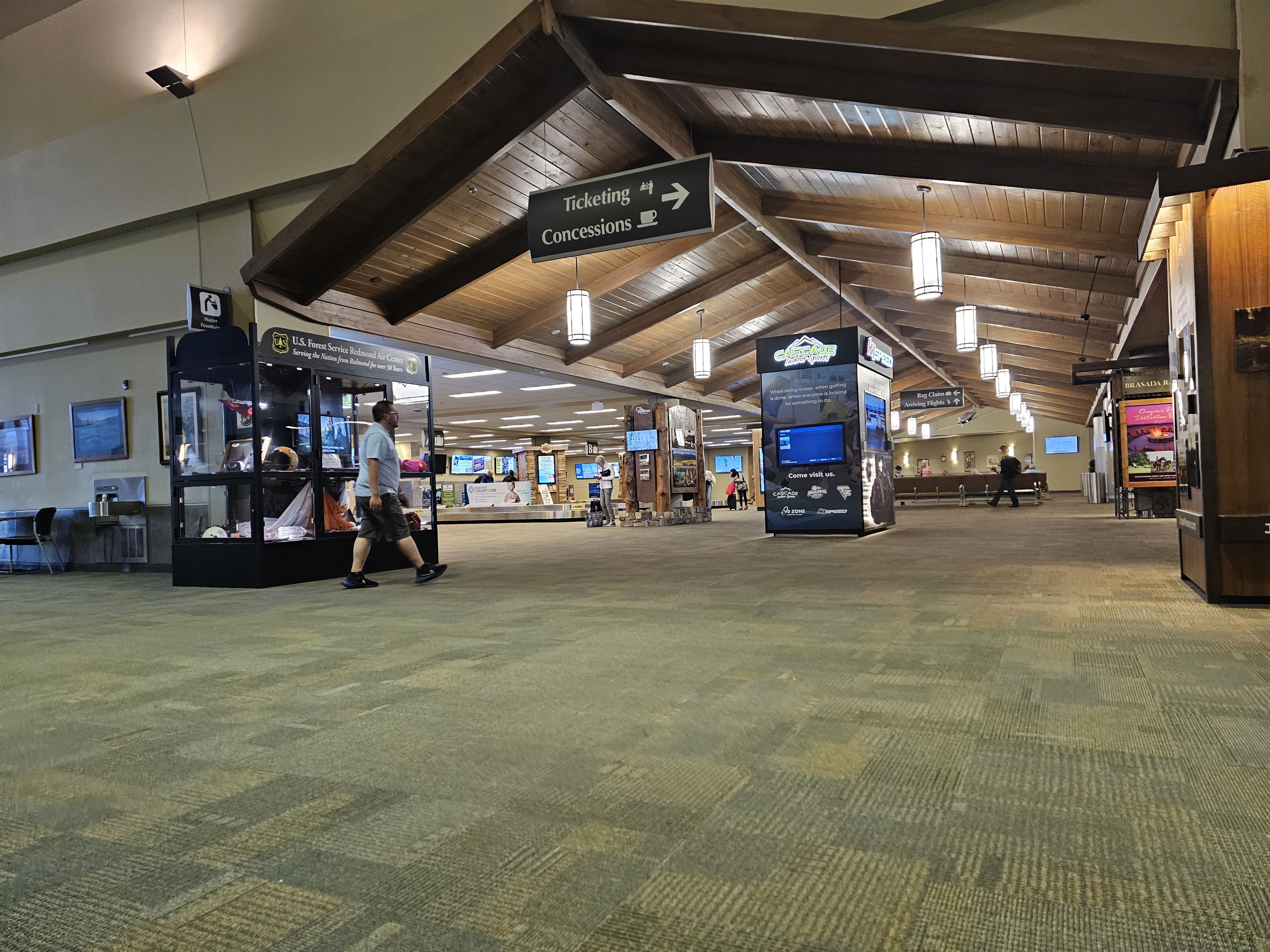 Locations Hub - Redmond Airport