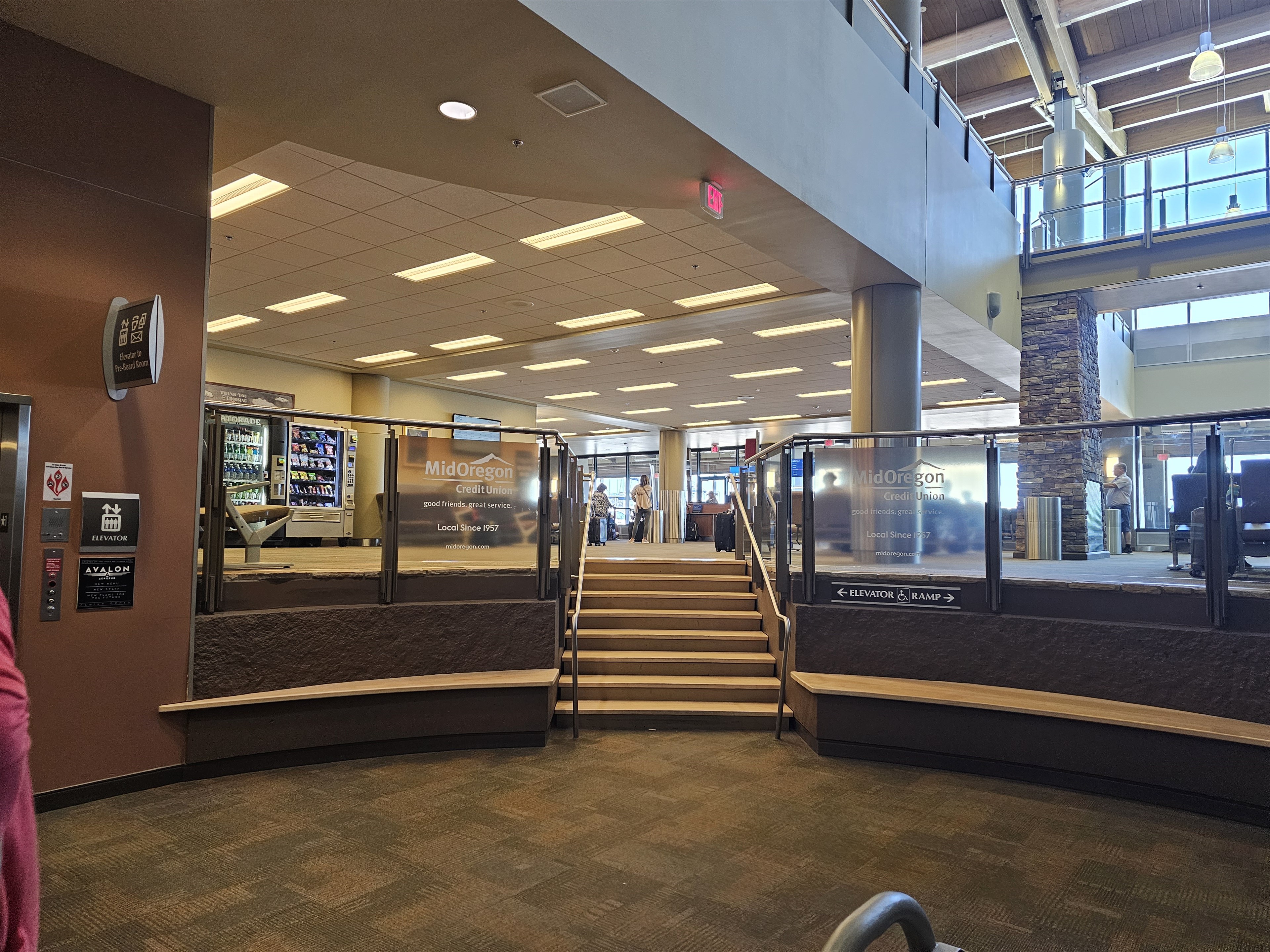 Locations Hub - Redmond Airport