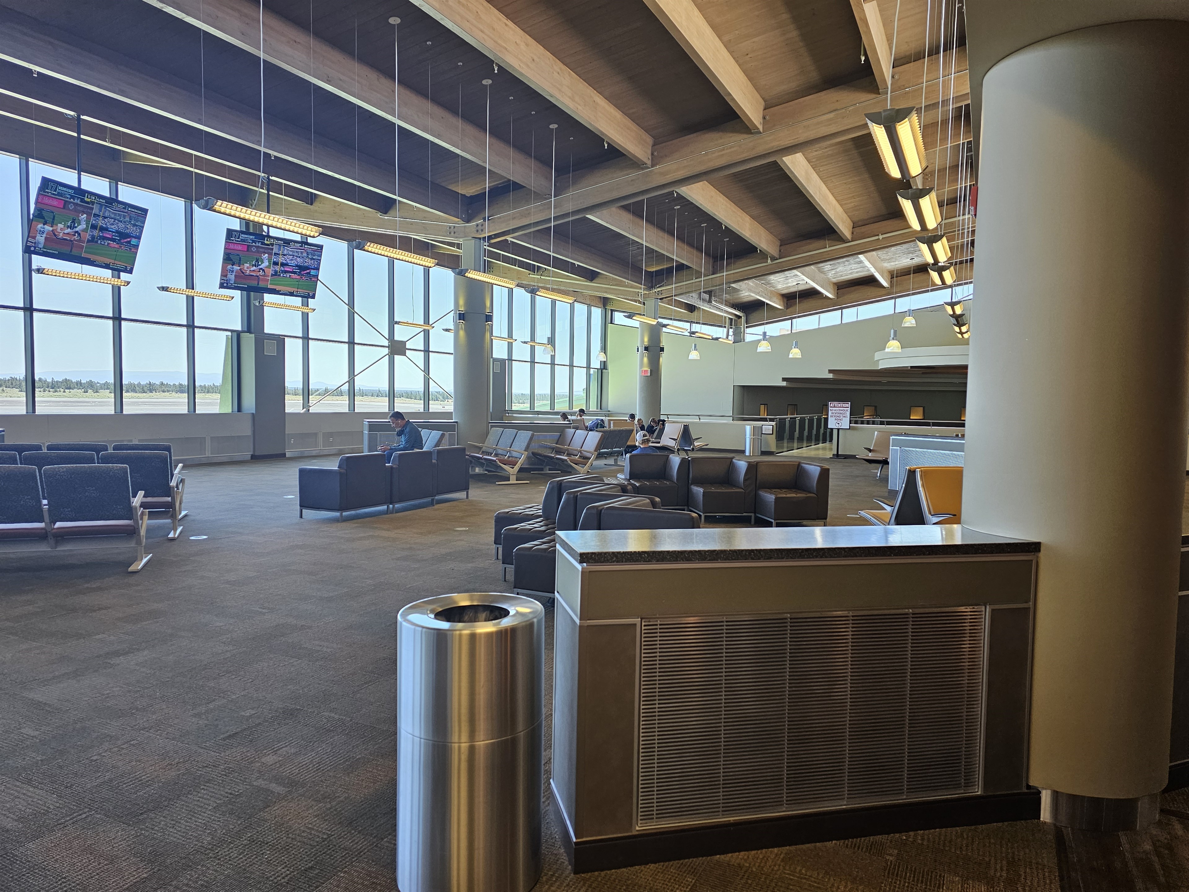 Locations Hub - Redmond Airport