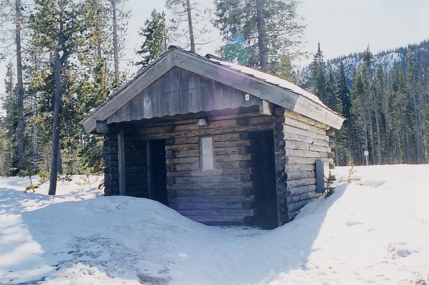 Locations Hub - Mount Jefferson Snowmobile Club Cabin (Phillips Cabin)