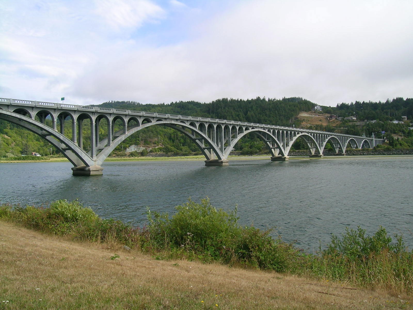 Locations Hub - Gold Beach Bridge